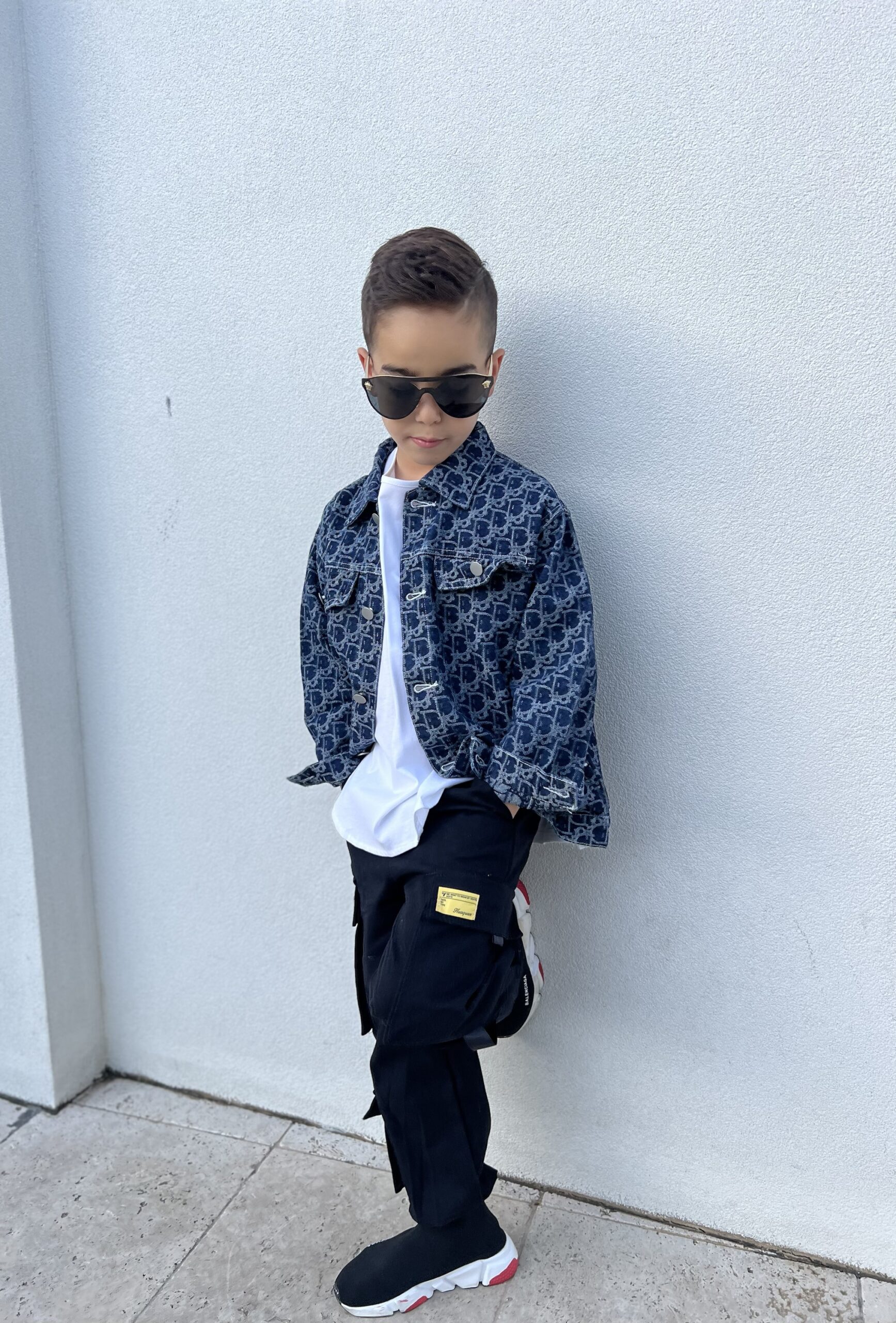 GRAPHIC JACKET – JnrLux Closet